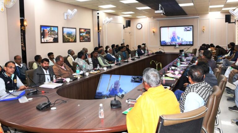 BANSWARA // सरकार के 2 साल पूरे होने पर किसानों का सम्मेलन बांसवाड़ा ...